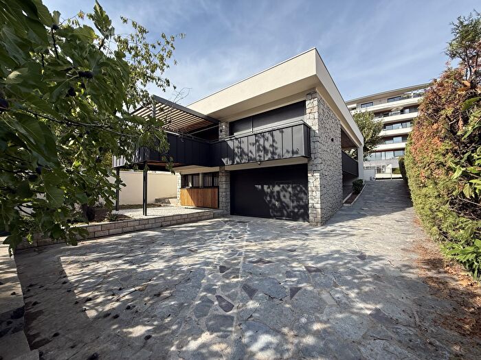 Maison 6 pièces à louer - Chamalières, Royat