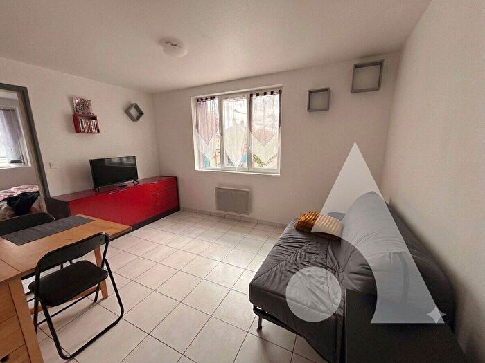 Appartement 1 pièce à Sainte Savine Centre, Sainte-Savine, à louer