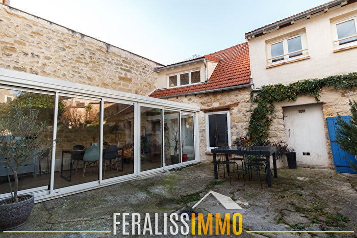 Maison à vendre - Jouy-le-Moutier, Hayette, Bruzacques, Jouannes, Vast - 7 pièces - 4 chambres