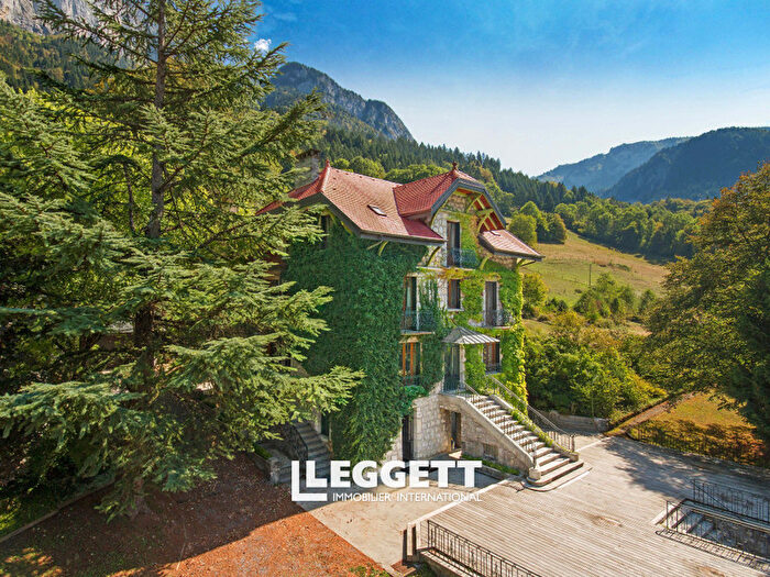 Maison 14 pièces à Le Petit-Bornand-les-Glières, à vendre