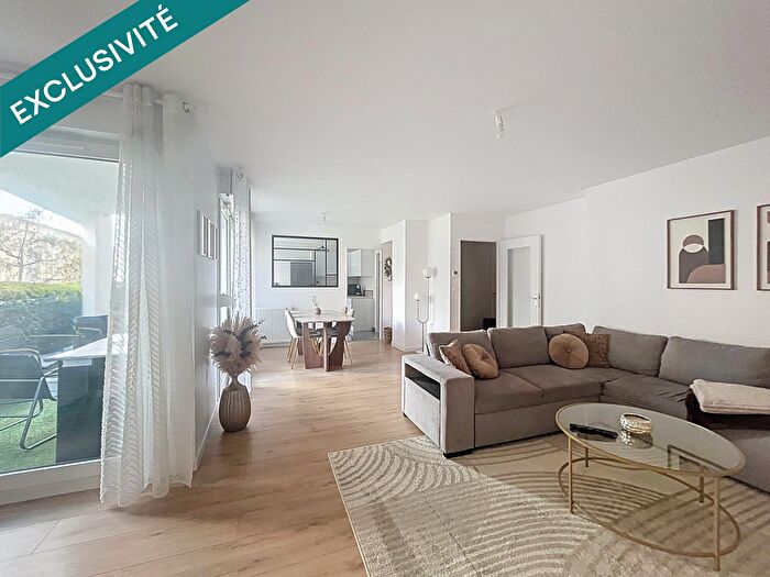 Appartement à vendre - Reims, La Neuvillette, Trois Fontaines - 4 pièces - 2 chambres