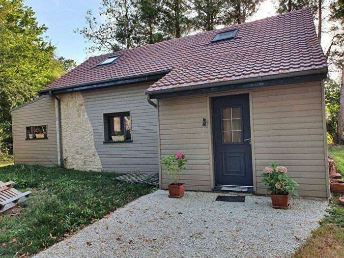 Maison 2 pièces à Beaumont-le-Hareng, à louer