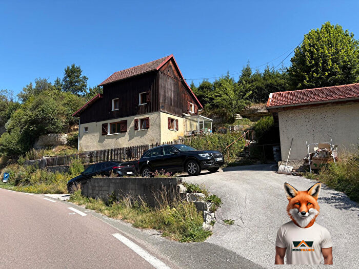 Les Combes : Maison 3 pièces à vendre
