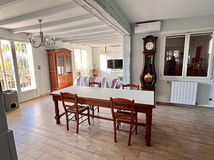 Maison à vendre - Beaucaire, Centre-ville - 3 pièces - 1 chambre