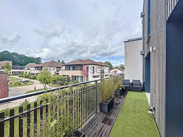 Appartement à louer - Chateau, Le Mesnil-Saint-Denis - 2 pièces - 1 chambre