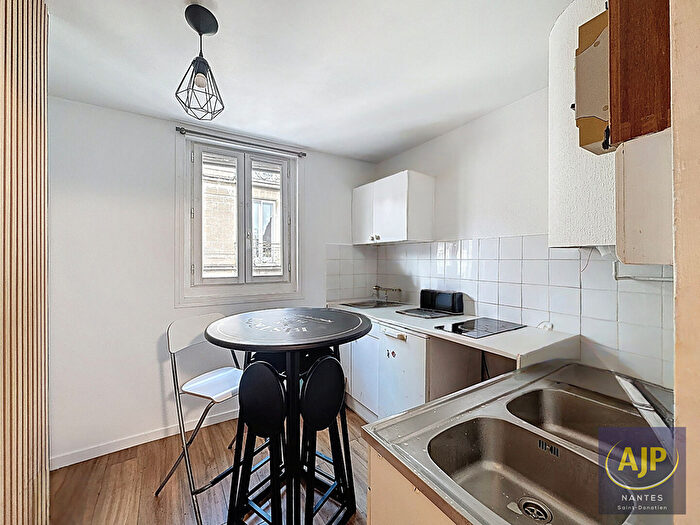 Appartement à vendre - Nantes, Centre-ville - 1 pièce - 1 chambre