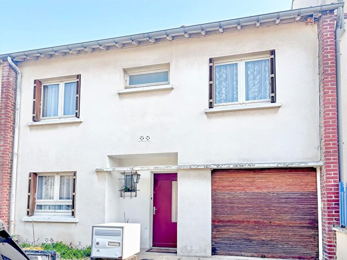 Maison à vendre - Le Chesnay, Nouveau Chesnay - 5 pièces - 4 chambres