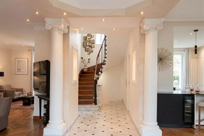 Maison 11 pièces à Saint-Maur-des-Fossés, La Varenne, à vendre