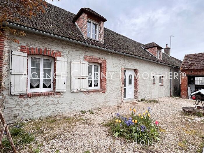 Maison à vendre - Saint-Aubin-Château-Neuf - 6 pièces - 4 chambres