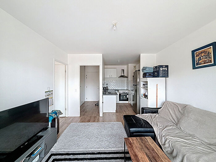 Appartement à vendre - Villiers-sur-Marne, Les Perroquets - 2 pièces - 1 chambre