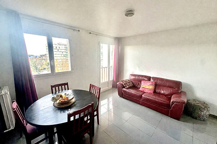 Appartement à vendre - Marseille e , Malpassé - 3 pièces - 2 chambres