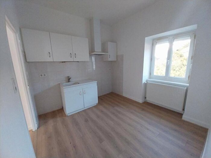 Nord, Saint-Yrieix-la-Perche : Appartement 2 pièces à louer