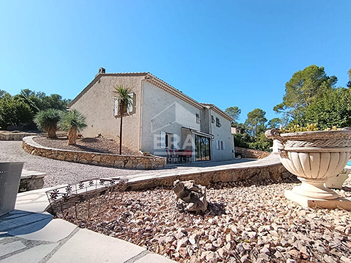 Maison à vendre - Taradeau - 6 pièces - 5 chambres