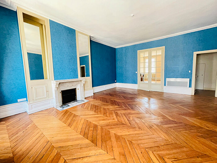 Appartement à vendre - Orléans, Carmes - 4 pièces - 3 chambres