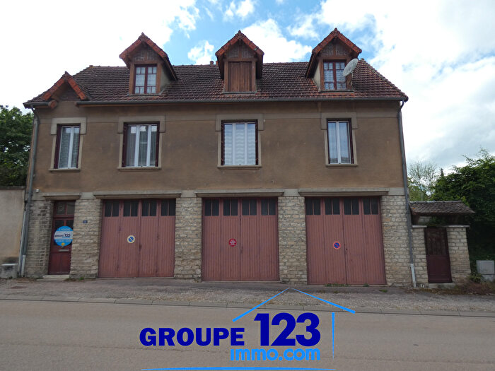 Saint-Florentin : Maison 4 pièces à vendre