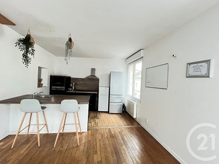 Appartement à louer - Cossé-le-Vivien - 3 pièces - 2 chambres