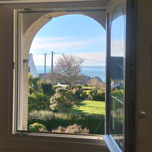 Maison à vendre - Trébeurden - 7 pièces - 4 chambres