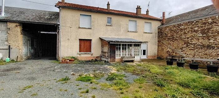 Maison à vendre - Saint-Jouin-de-Marnes - 6 pièces - 3 chambres