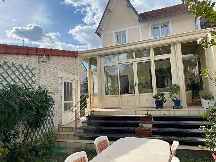 Maison 5 pièces à vendre à Mantes-la-Jolie, Centre-ville