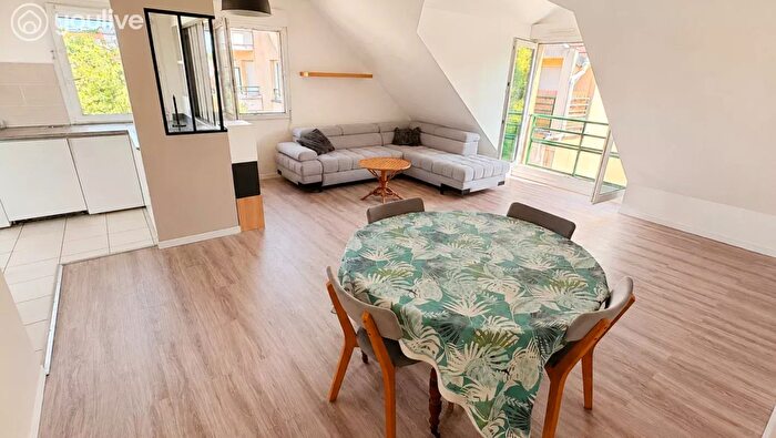 Appartement 3 pièces à vendre - Corbeil-Essonnes, Nacelle, Papeterie