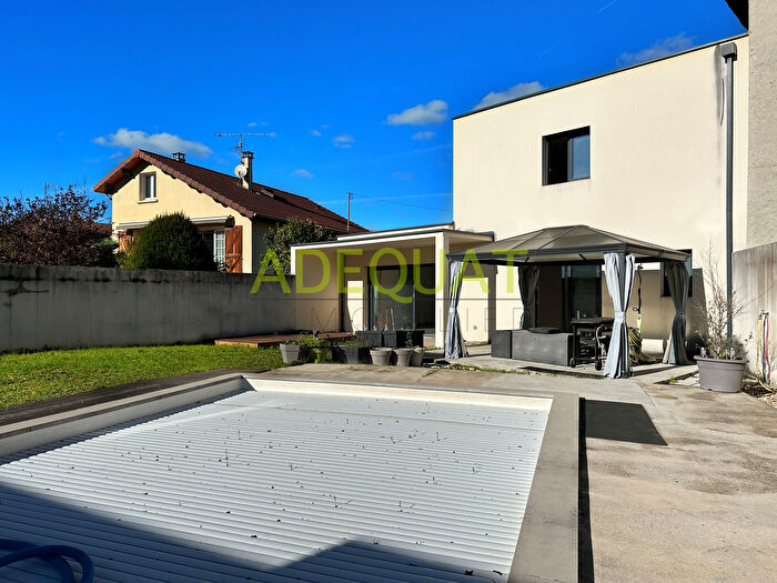 Maison à vendre - Saint-Victor-de-Cessieu - 5 pièces - 4 chambres