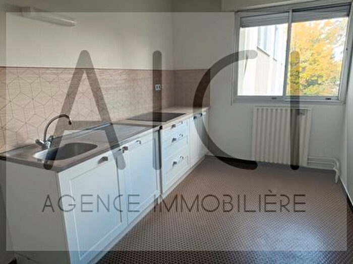 Besançon, Montrapon, Fontaine Ecu, Montboucons, Montjoux : Appartement 2 pièces à louer