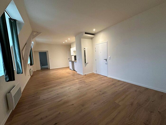 Appartement à louer - Centre Ville Rive Droite, Laval - 3 pièces - 2 chambres