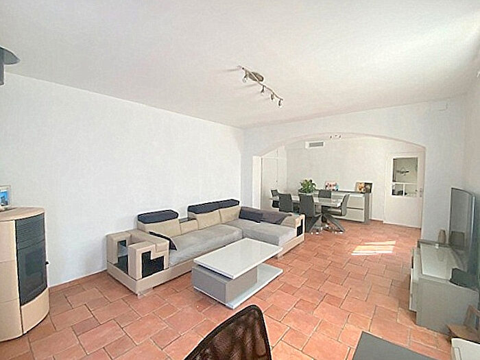 Maison à vendre - La Ronde - 6 pièces - 5 chambres