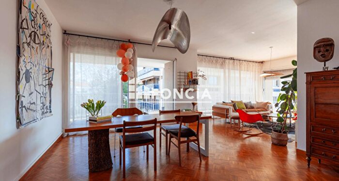 Appartement à vendre - Marseille e , Sainte-Anne - 6 pièces - 4 chambres