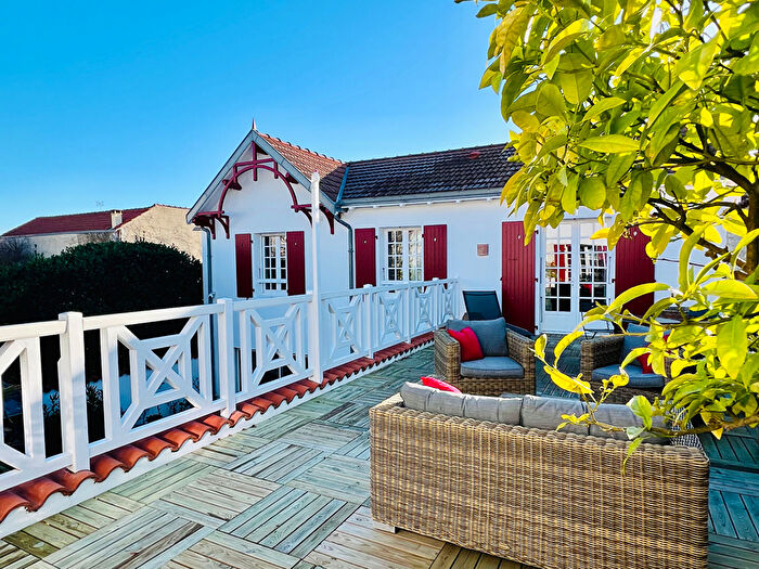 Maison à vendre - Châtelaillon-Plage - 6 pièces - 5 chambres