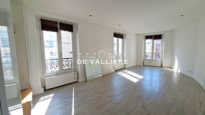 Appartement 2 pièces à Puteaux, Vieux Puteaux, à louer