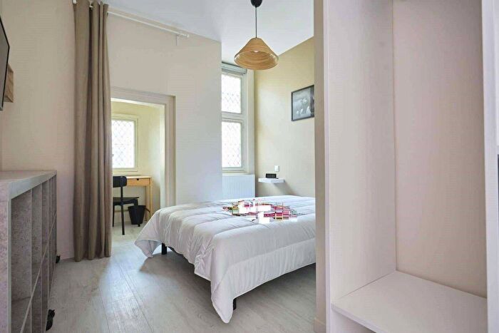 Appartement à louer - Centre Ville, Reims - 1 pièce