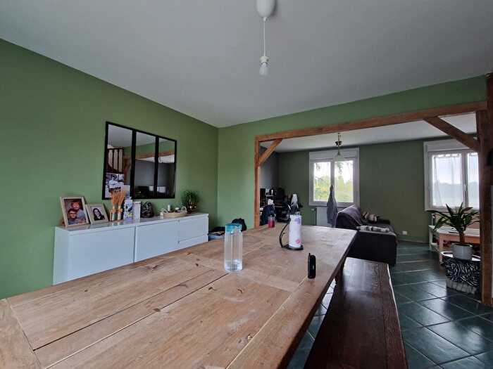 Maison à vendre - Perrusson - 9 pièces - 4 chambres