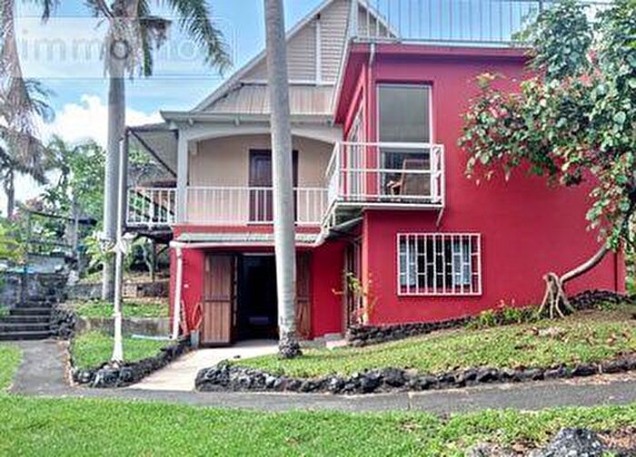 Maison à vendre - Les Avirons - 6 pièces - 4 chambres