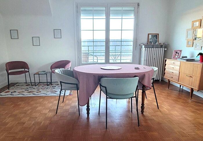 Appartement à louer - Parc la Verrerie-Le Guide, Le Creusot - 2 pièces - 1 chambre