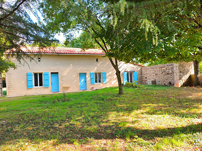 Maison à vendre - Brux - 5 pièces - 3 chambres