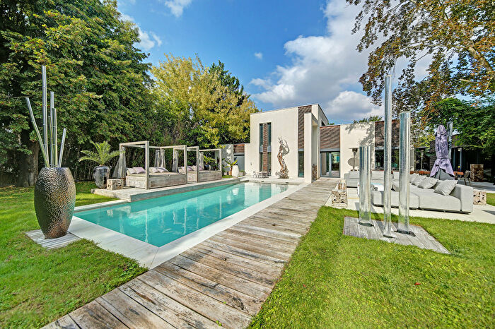 Maison à vendre - Rueil-Malmaison, Coeur de Ville - 6 pièces - 5 chambres