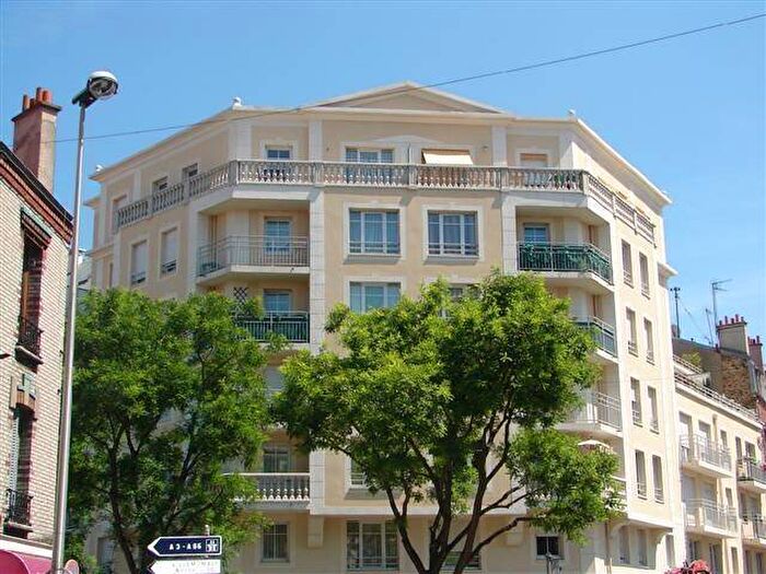 Appartement à louer - Centre Ville, Rosny-sous-Bois - 4 pièces - 3 chambres