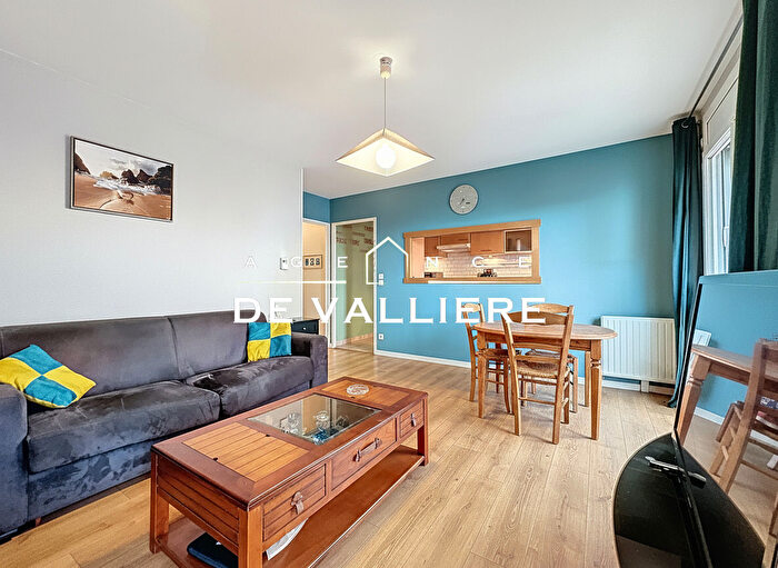 Appartement à vendre - Nanterre, Chemin de lîle - 2 pièces - 1 chambre