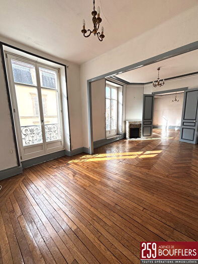 Appartement à vendre - Nancy, Poincaré, Foch, Anatole France, Croix de Bourgogne - 7 pièces - 3 chambres