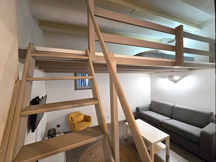 Appartement à louer - Marseille ème arrondissement - 1 pièce