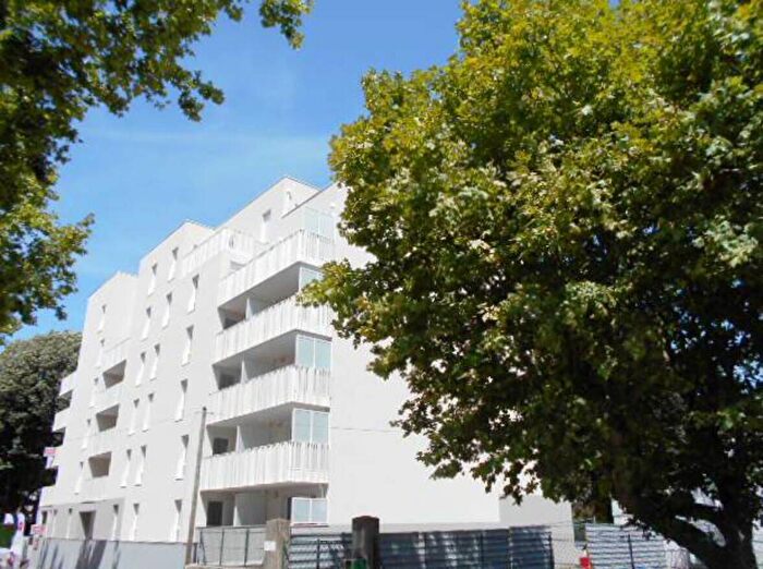 Canal, Givors : Appartement 3 pièces à louer