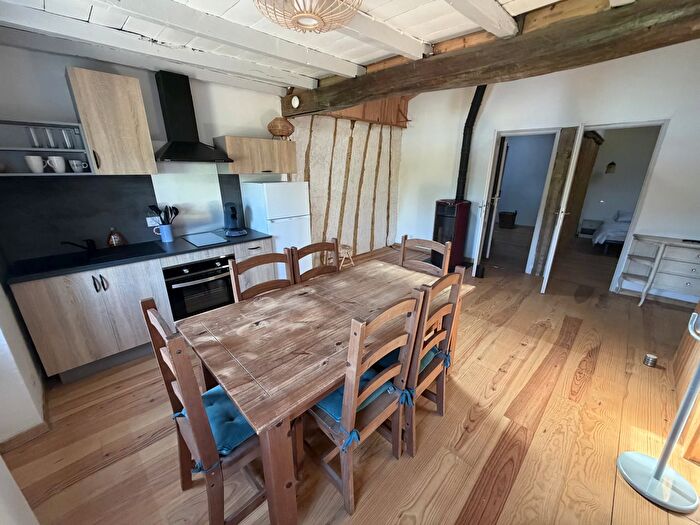 Appartement 2 pièces à louer à Panjas