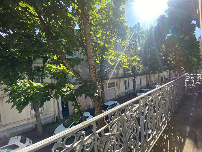 Appartement à vendre - Vichy, Quartier de France - 4 pièces - 2 chambres