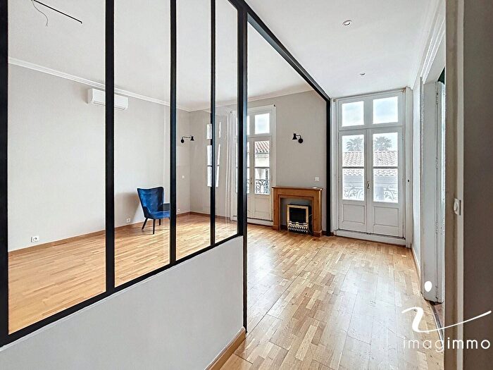 Appartement à louer - Nord, Pignan - 4 pièces - 3 chambres