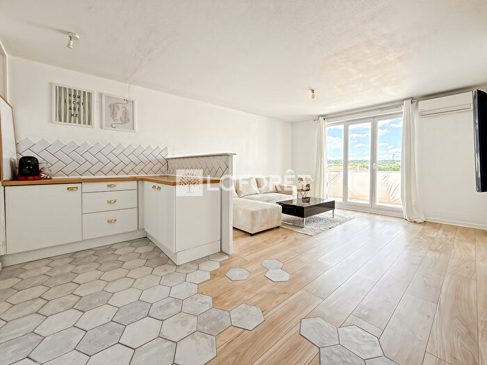 Appartement 3 pièces à Nîmes, Les Amoureux, à vendre