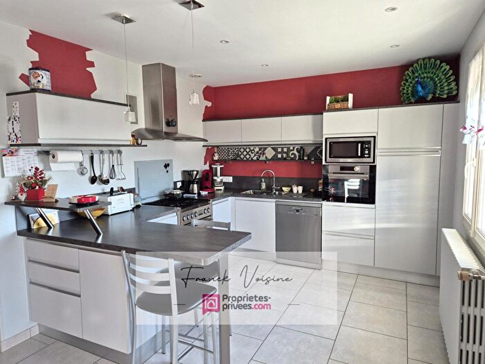 Maison 7 pièces à vendre à Saint-Paul-en-Pareds