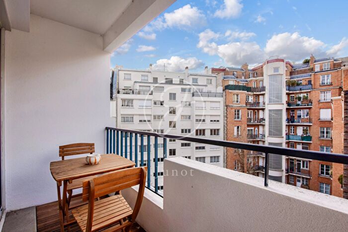 Appartement à vendre - Paris e , Porte de Saint-Cloud, Auteuil-Sud - 3 pièces - 2 chambres