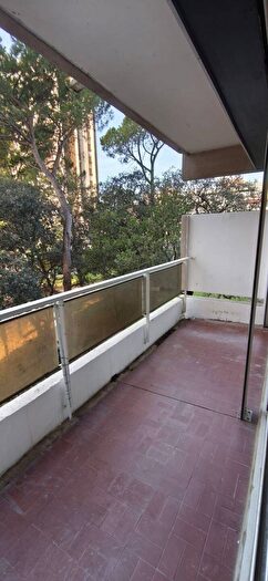 Appartement à louer - Marseille ème arrondissement - 4 pièces - 3 chambres