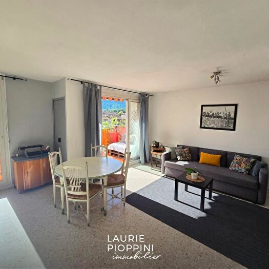 Appartement à vendre - Aubagne, Centre-ville, Beaumond - 4 pièces - 3 chambres